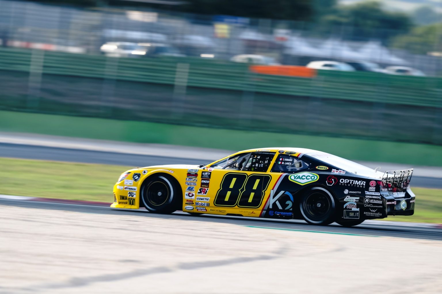 Euro Nascar – Max Lanza começa o fim de semana com um Top10 duplo ...