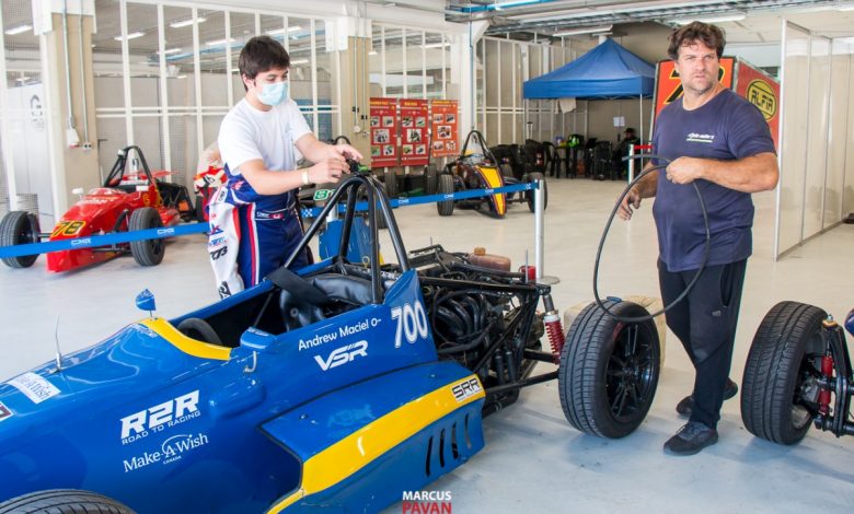 F1600 – O piloto Andrew Maciel apos temporada de Kart no Canada e ...