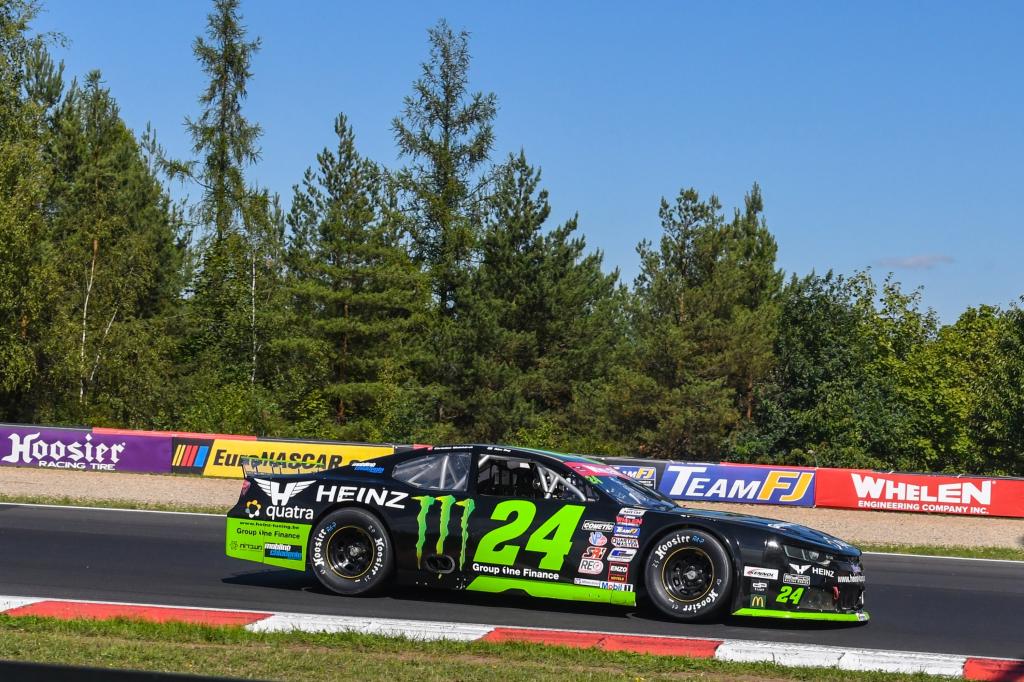 EuroNascar – A Pole Awards para Alon Day e herói local Martin Doubek ...