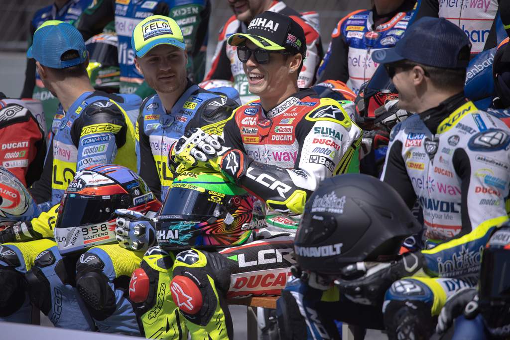 MotoE – O piloto Eric Granado melhora recorde de Barcelona em 0s5 em ...
