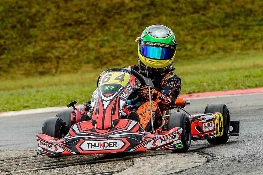 Kart – O piloto Lourenço Varela faz boa estreia na Aldeia – Velocidade ...